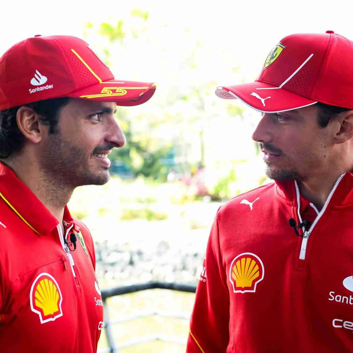 Comandă online pălării Scuderia Ferrari – FansBRANDS® RO